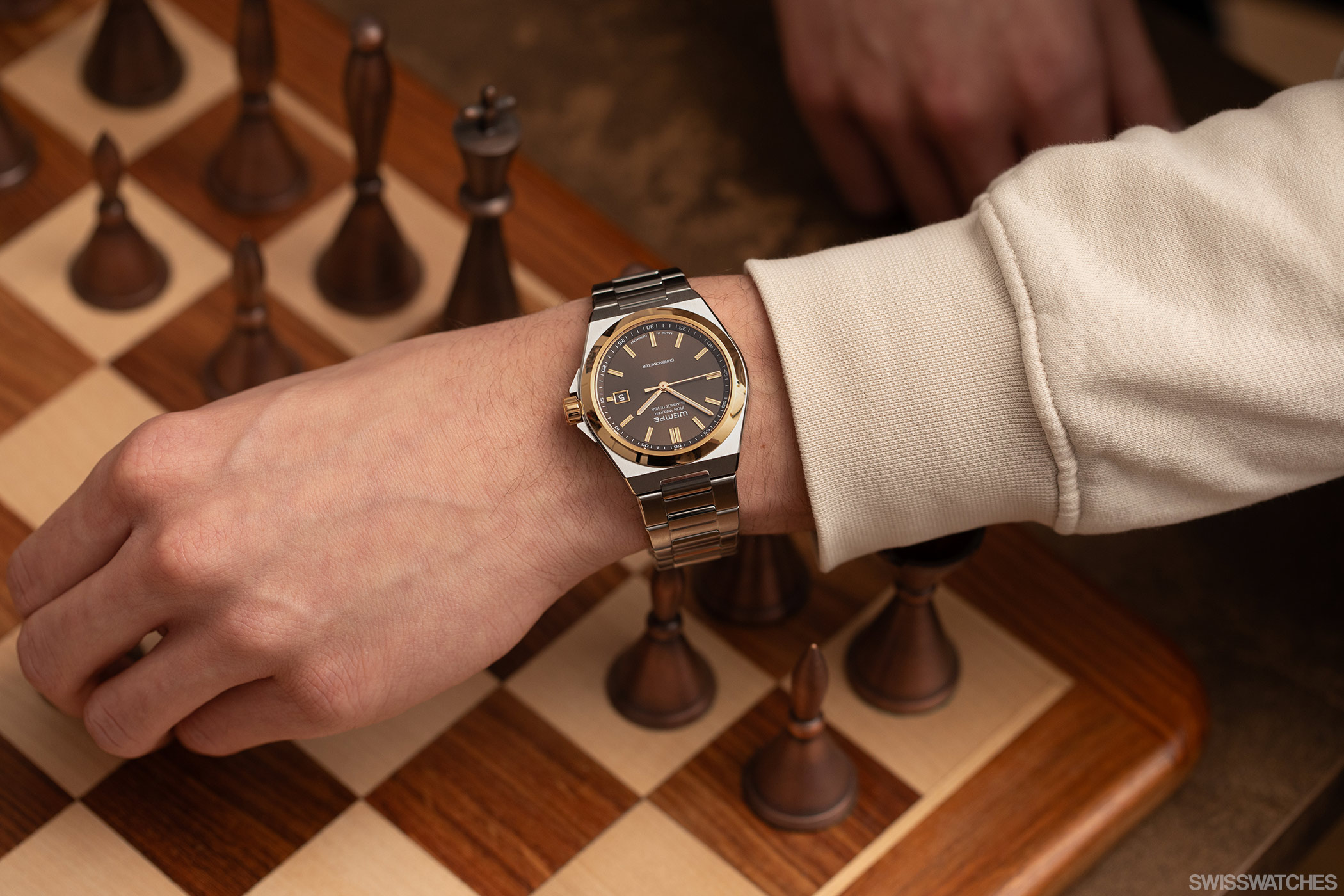 Die Wempe Iron Walker Bicolor zeigt, wie stilvoll Two-Tone sein kann ...